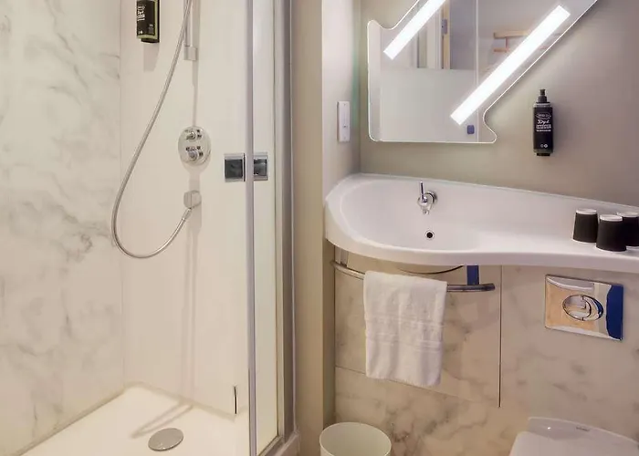 HOTEL IBIS BUDGET LONDON WHITECHAPEL, LONDON